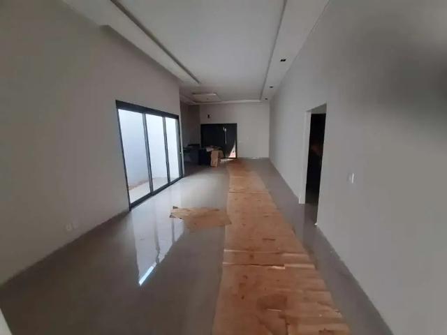 Casa / Sobrado para Venda em Uberlândia/MG Novo Mundo 3 Quartos