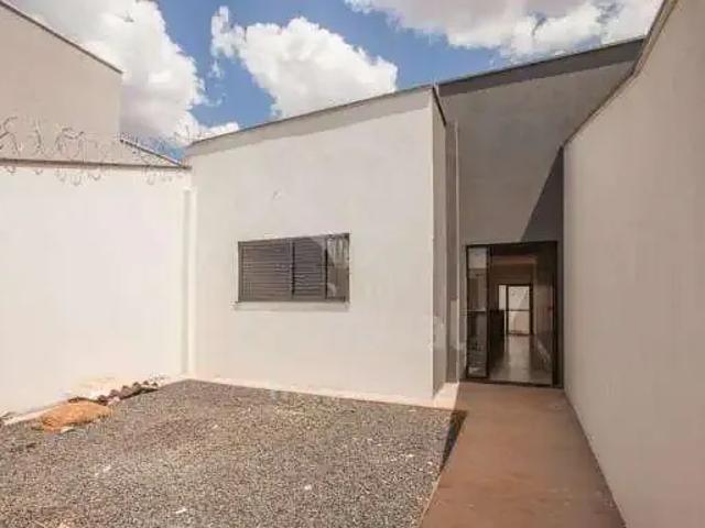 Casa / Sobrado para Venda em Uberlândia/MG Novo Mundo 3 Quartos