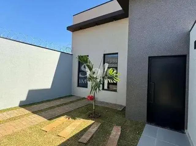 Casa / Sobrado para Venda em Uberlândia/MG Novo Mundo 3 Quartos