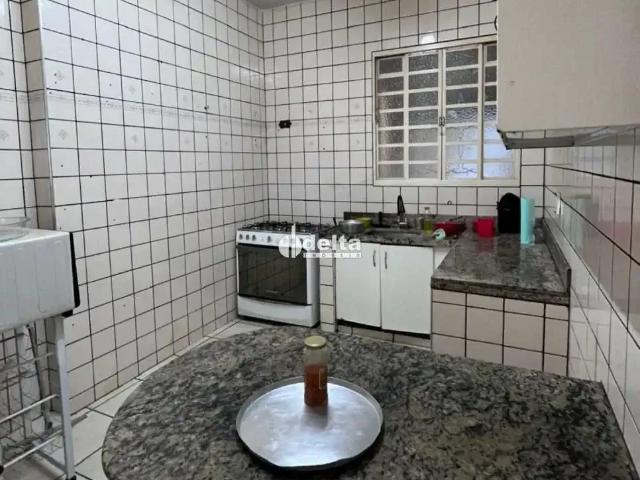 Casa / Sobrado para Venda em Uberlândia/MG Nossa Senhora das Graças 3 Quartos