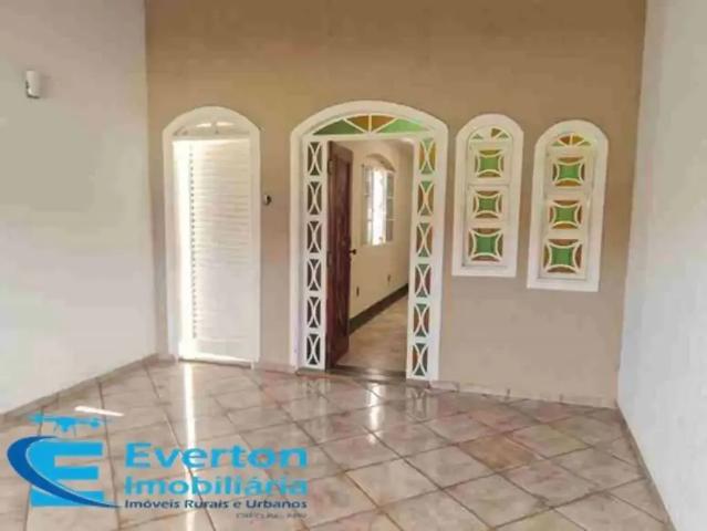 Casa / Sobrado para Venda em Uberlândia/MG Nossa Senhora das Graças 3 Quartos