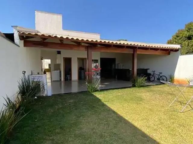Casa / Sobrado para Venda em Uberlândia/MG Nossa Senhora das Graças 4 Quartos