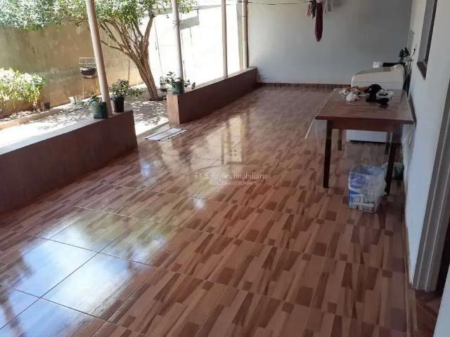 Casa / Sobrado para Venda em Uberlândia/MG São Jorge 2 Quartos