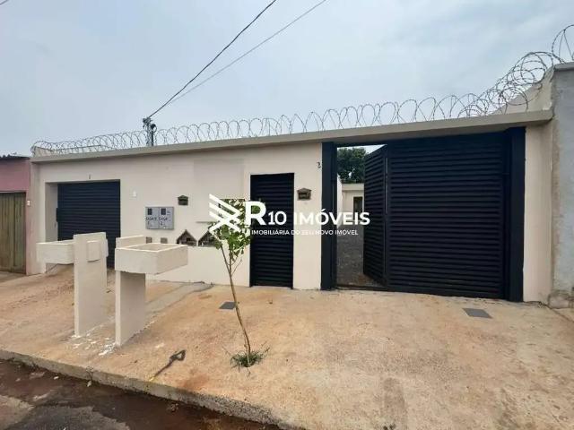 Casa / Sobrado para Venda em Uberlândia/MG São Jorge 2 Quartos