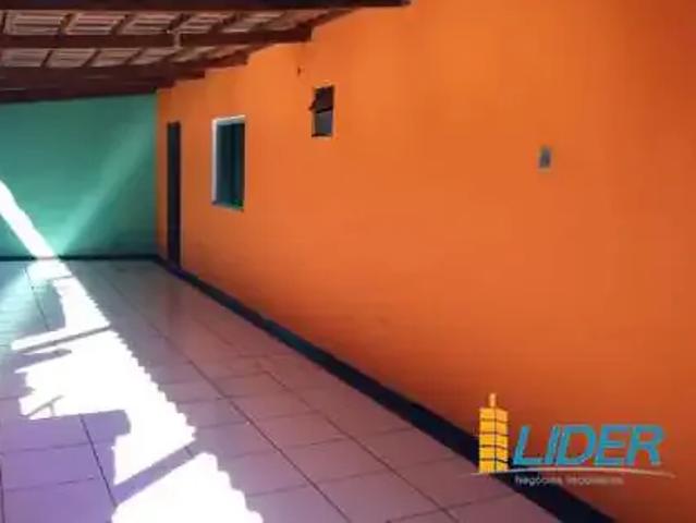 Casa / Sobrado para Venda em Uberlândia/MG São Jorge 2 Quartos
