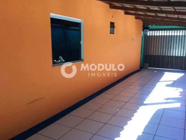 Casa / Sobrado para Venda em Uberlândia/MG São Jorge 2 Quartos