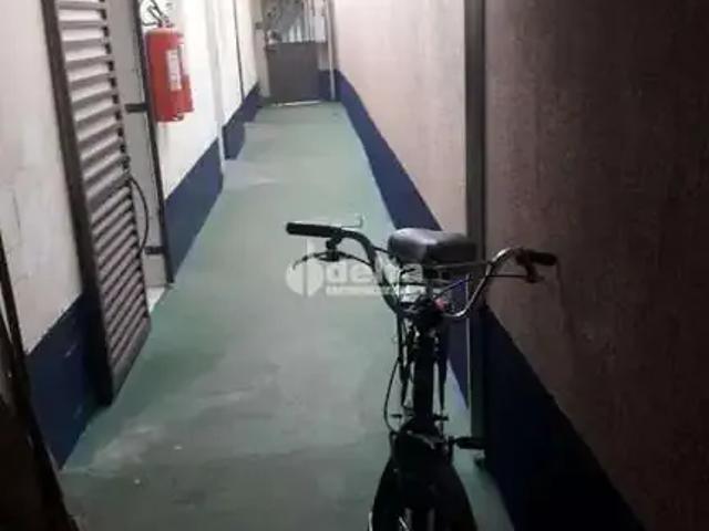Casa / Sobrado para Venda em Uberlândia/MG São Jorge 2 Quartos