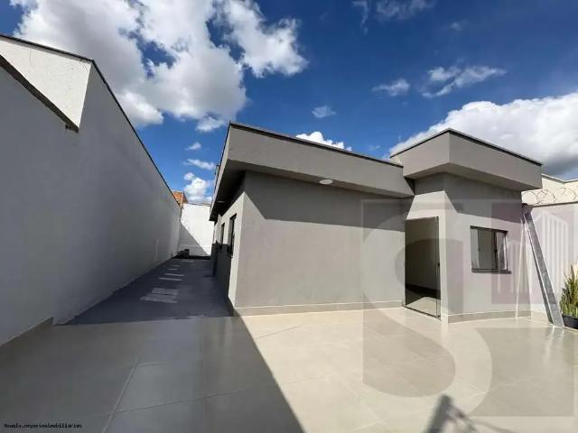 Casa / Sobrado para Venda em Uberlândia/MG São Jorge 3 Quartos