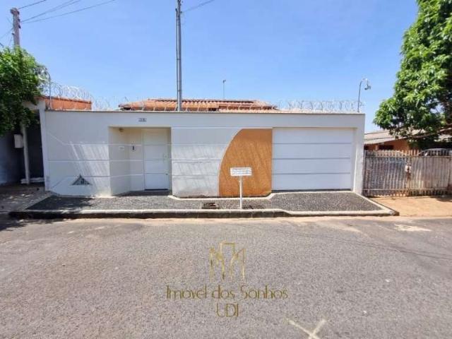 Casa / Sobrado para Venda em Uberlândia/MG São Jorge 3 Quartos