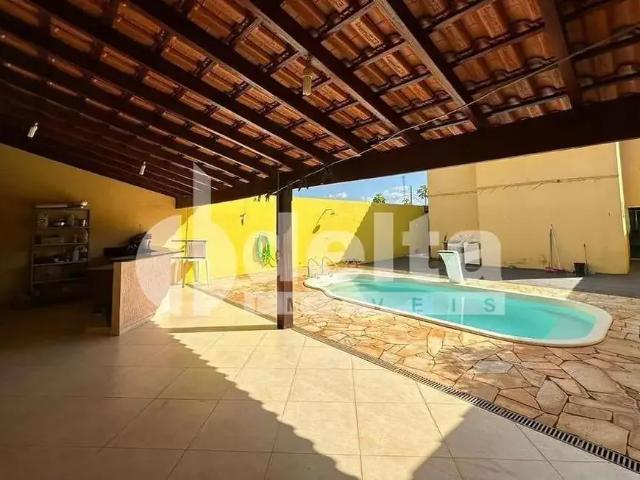 Casa / Sobrado para Venda em Uberlândia/MG Santa Mônica 2 Quartos