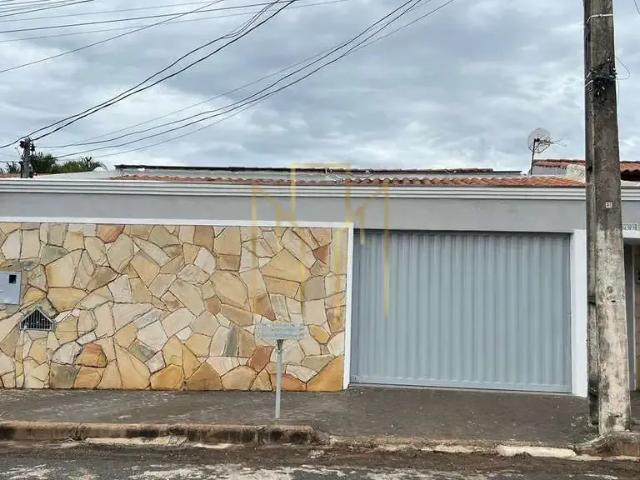Casa / Sobrado para Venda em Uberlândia/MG Santa Mônica 3 Quartos