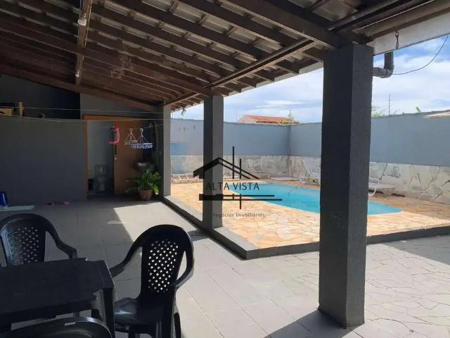Casa / Sobrado para Venda em Uberlândia/MG Santa Mônica 3 Quartos