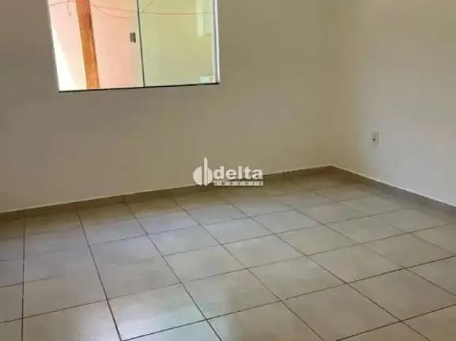 Casa / Sobrado para Venda em Uberlândia/MG Santa Mônica 3 Quartos