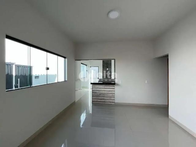 Casa / Sobrado para Venda em Uberlândia/MG Santa Mônica 3 Quartos