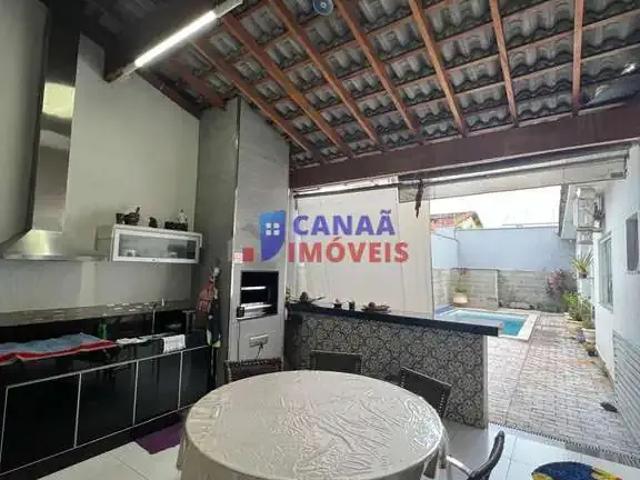 Casa / Sobrado para Venda em Uberlândia/MG Santa Mônica 3 Quartos