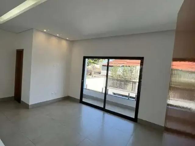 Casa / Sobrado para Venda em Uberlândia/MG Santa Mônica 3 Quartos
