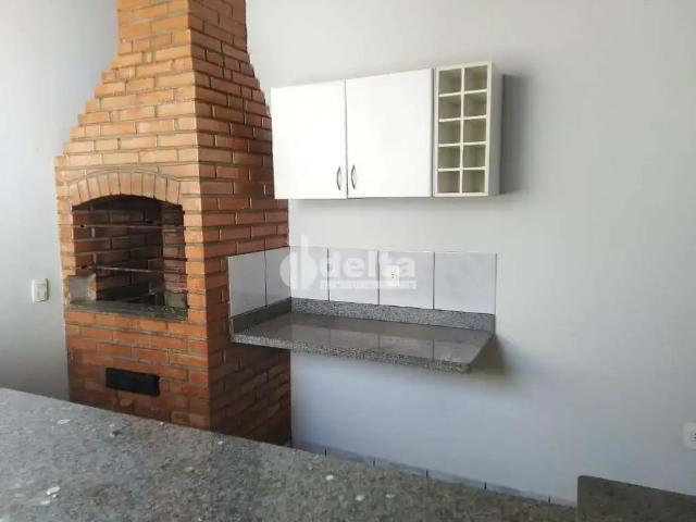 Casa / Sobrado para Venda em Uberlândia/MG Santa Mônica 3 Quartos