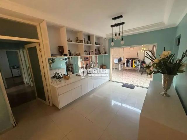 Casa / Sobrado para Venda em Uberlândia/MG Santa Mônica 3 Quartos