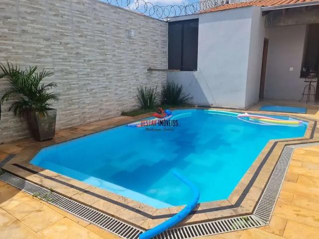 Casa / Sobrado para Venda em Uberlândia/MG Santa Mônica 3 Quartos