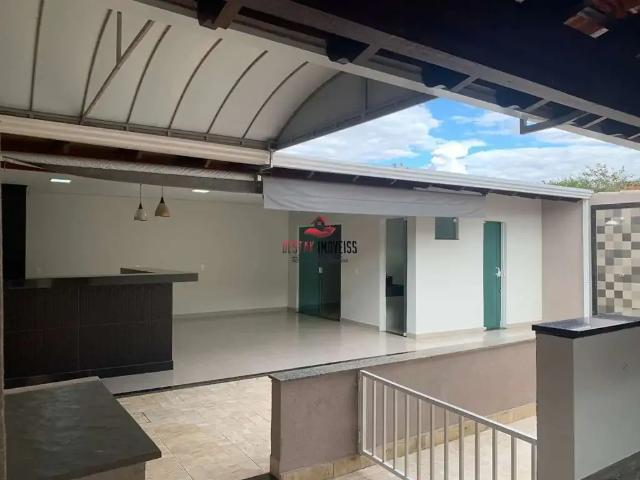 Casa / Sobrado para Venda em Uberlândia/MG Santa Mônica 3 Quartos