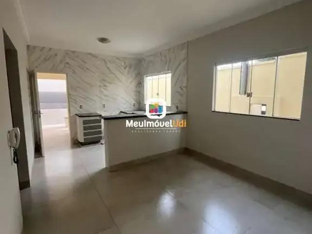 Casa / Sobrado para Venda em Uberlândia/MG Santa Mônica 3 Quartos
