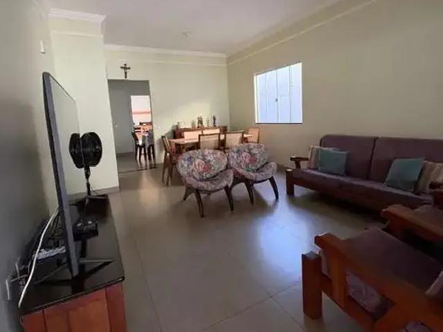 Casa / Sobrado para Venda em Uberlândia/MG Santa Mônica 3 Quartos