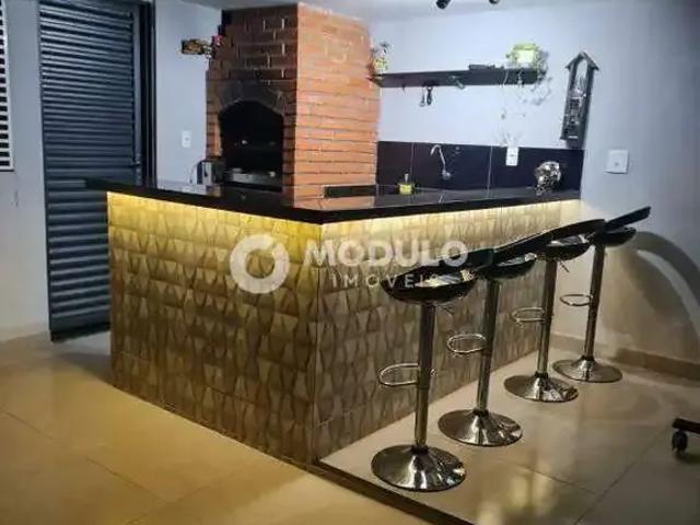 Casa / Sobrado para Venda em Uberlândia/MG Santa Mônica 3 Quartos