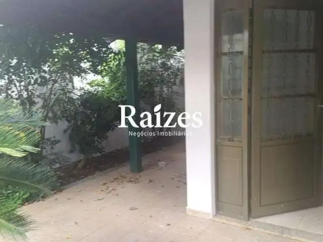 Casa / Sobrado para Venda em Uberlândia/MG Santa Mônica 3 Quartos