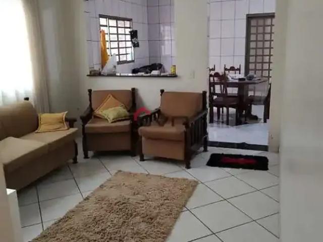 Casa / Sobrado para Venda em Uberlândia/MG Santa Mônica 3 Quartos