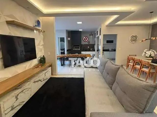 Casa / Sobrado para Venda em Uberlândia/MG Santa Mônica 3 Quartos