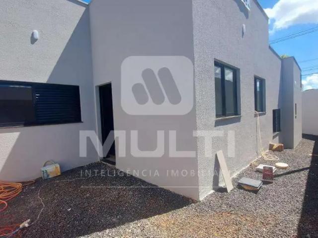 Casa / Sobrado para Venda em Uberlândia/MG Santa Mônica 3 Quartos