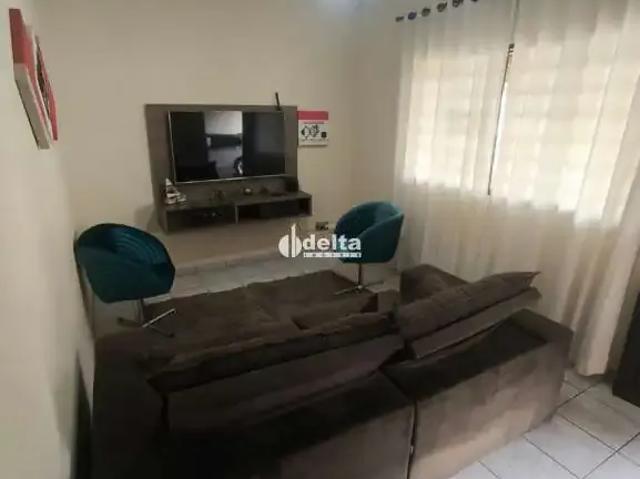 Casa / Sobrado para Venda em Uberlândia/MG Santa Mônica 3 Quartos