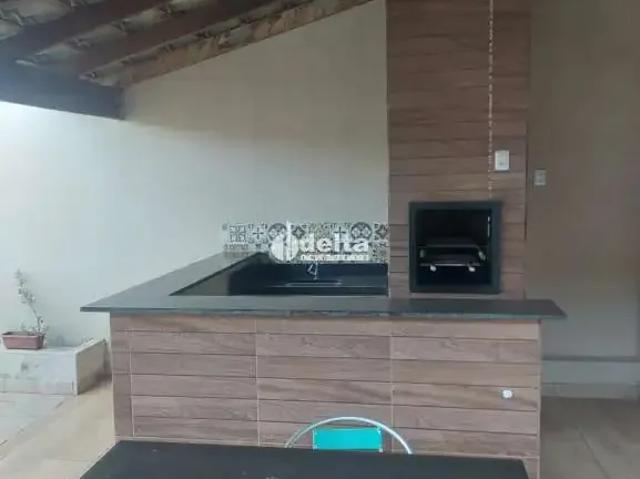 Casa / Sobrado para Venda em Uberlândia/MG Santa Mônica 3 Quartos