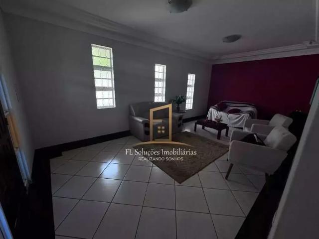 Casa / Sobrado para Venda em Uberlândia/MG Santa Mônica 3 Quartos