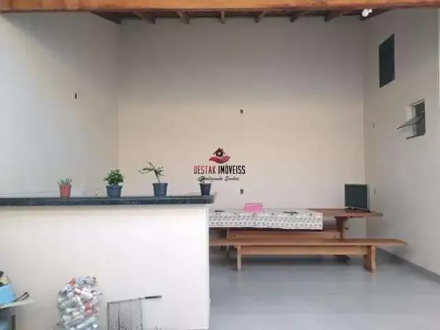 Casa / Sobrado para Venda em Uberlândia/MG Santa Mônica 3 Quartos
