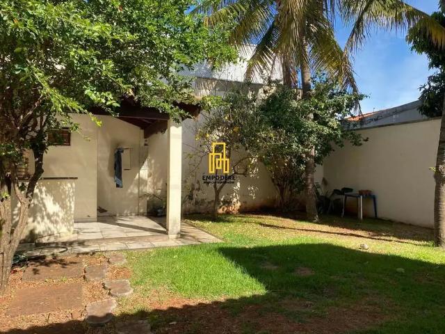Casa / Sobrado para Venda em Uberlândia/MG Santa Mônica 3 Quartos