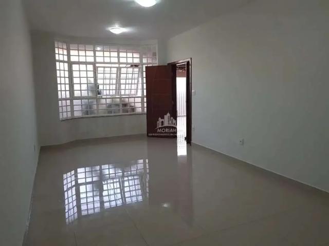 Casa / Sobrado para Venda em Uberlândia/MG Santa Mônica 4 Quartos