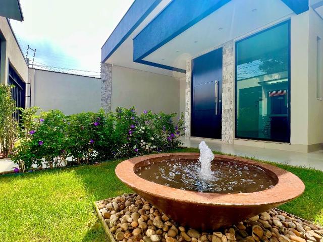 Casa / Sobrado para Venda em Uberlândia/MG Santa Mônica 4 Quartos