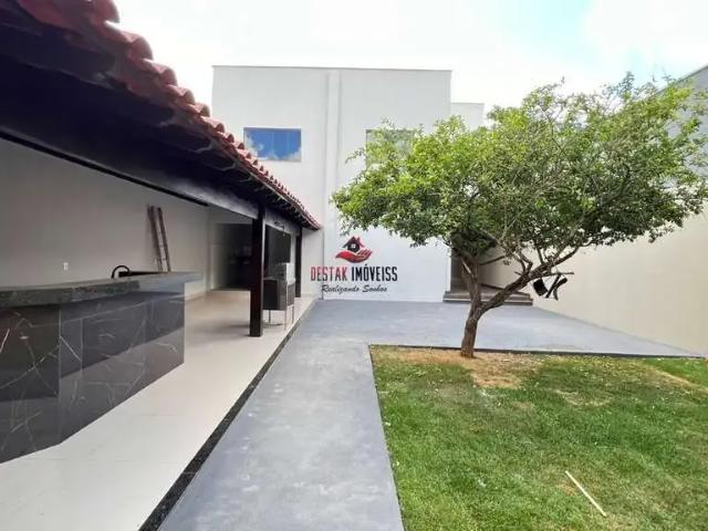 Casa / Sobrado para Venda em Uberlândia/MG Santa Mônica 4 Quartos