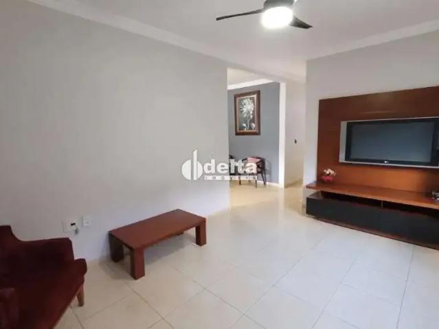 Casa / Sobrado para Venda em Uberlândia/MG Santa Mônica 4 Quartos
