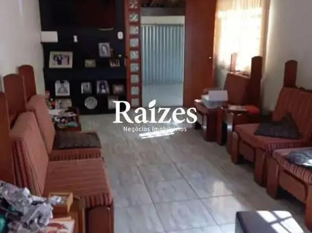 Casa / Sobrado para Venda em Uberlândia/MG Santa Mônica 4 Quartos