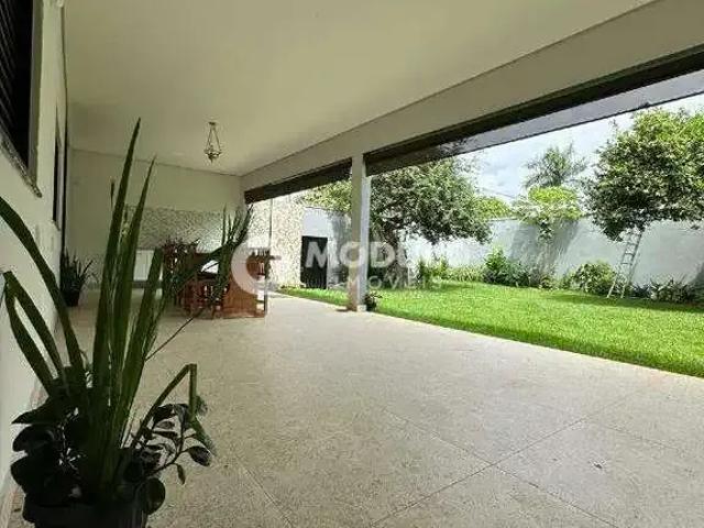 Casa / Sobrado para Venda em Uberlândia/MG Santa Mônica 4 Quartos