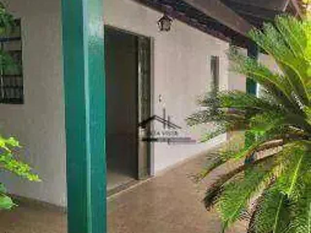 Casa / Sobrado para Venda em Uberlândia/MG Santa Mônica 4 Quartos
