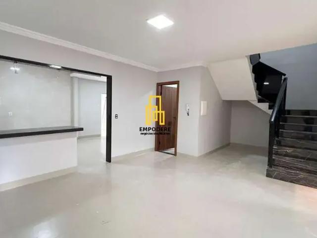 Casa / Sobrado para Venda em Uberlândia/MG Santa Mônica 4 Quartos