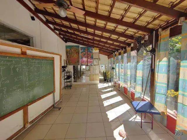 Casa / Sobrado para Venda em Uberlândia/MG Santa Mônica 4 Quartos