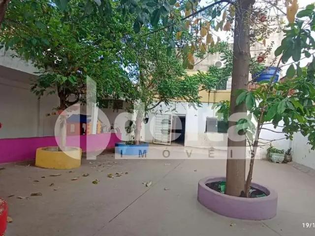 Casa / Sobrado para Venda em Uberlândia/MG Santa Mônica 6 Quartos