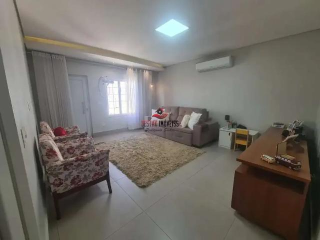 Casa / Sobrado para Venda em Uberlândia/MG Santa Rosa 4 Quartos