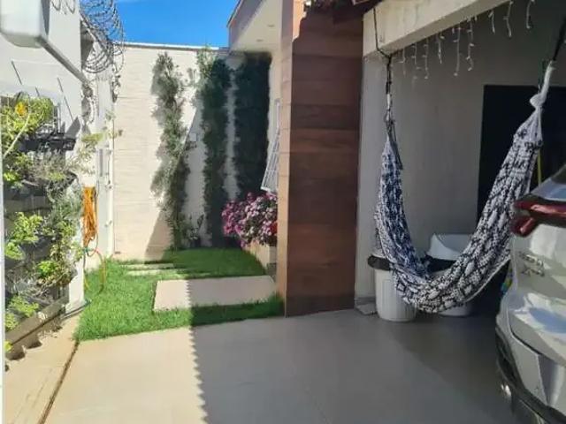 Casa / Sobrado para Venda em Uberlândia/MG Santa Rosa 4 Quartos