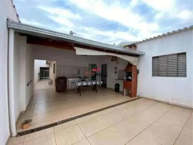 Casa / Sobrado para Venda em Uberlândia/MG Santa Rosa 5 Quartos