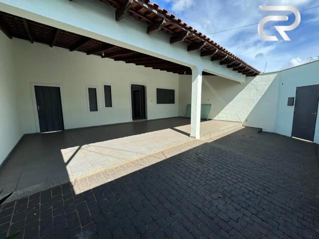 Casa / Sobrado para Venda em Uberlândia/MG Santa Rosa 7 Quartos